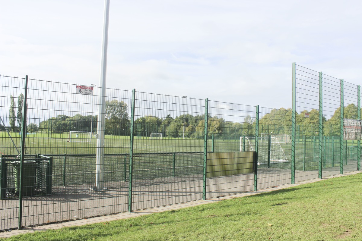 Artificial Pitches (2G/3G) for hire in Romsey - SchoolHire