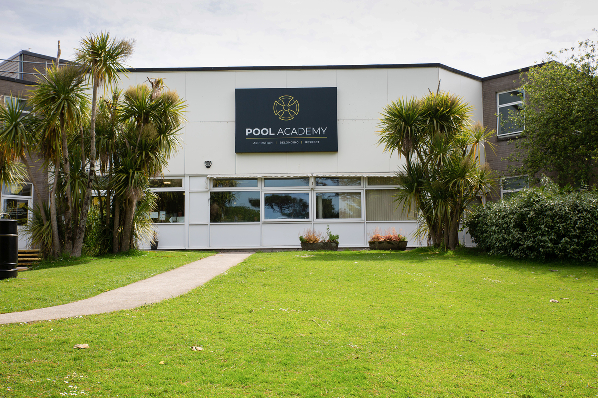 Hire facilities at Pool Academy - SchoolHire