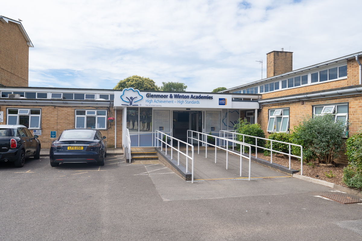 Hire facilities at Glenmoor and Winton Academies - SchoolHire