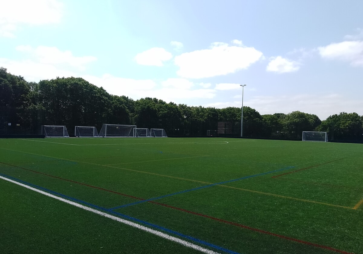 Artificial Pitches (2G/3G) for hire in Southampton - SchoolHire