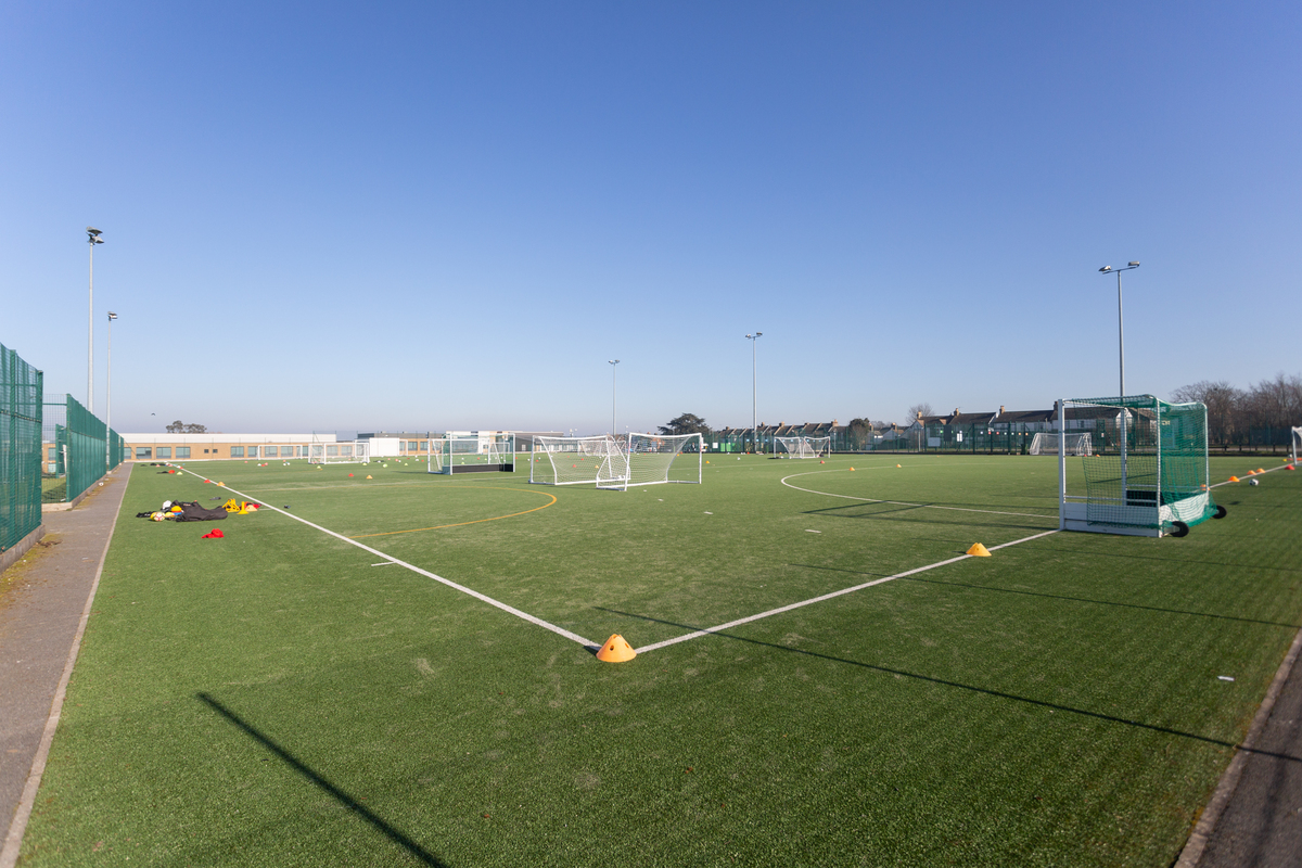 Artificial Pitches (2G/3G) for hire in Gillingham - SchoolHire