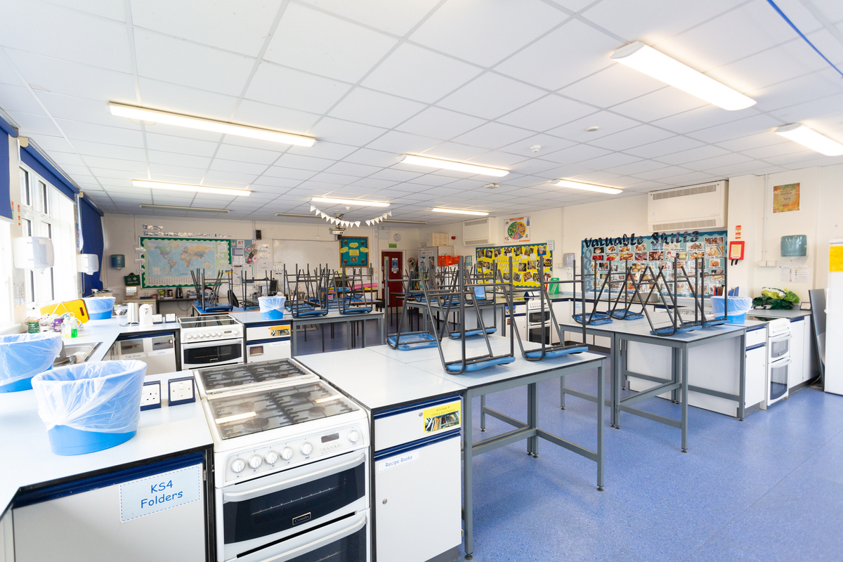 Cooking Room for hire in Romsey - SchoolHire