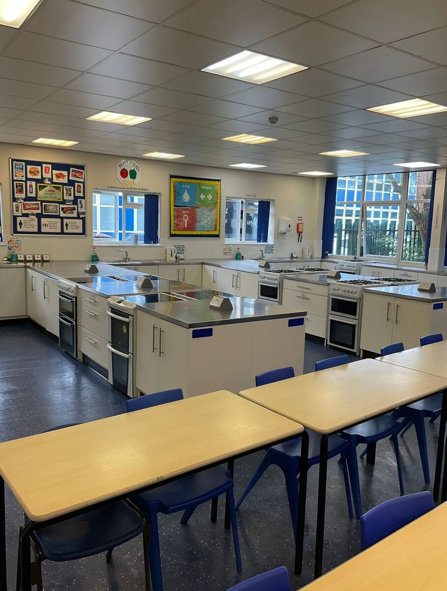 Cooking Room for hire in Manchester - SchoolHire