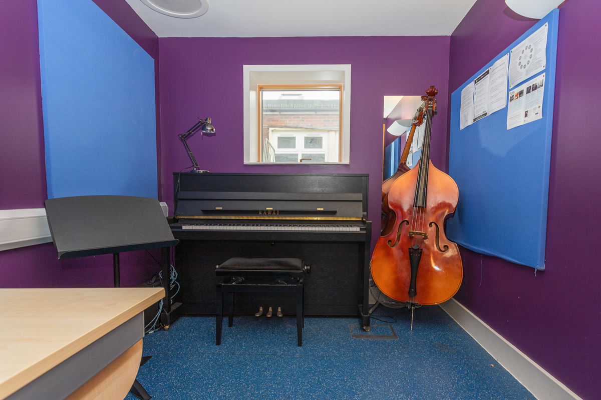Music Room for hire in Kingston upon Thames - SchoolHire