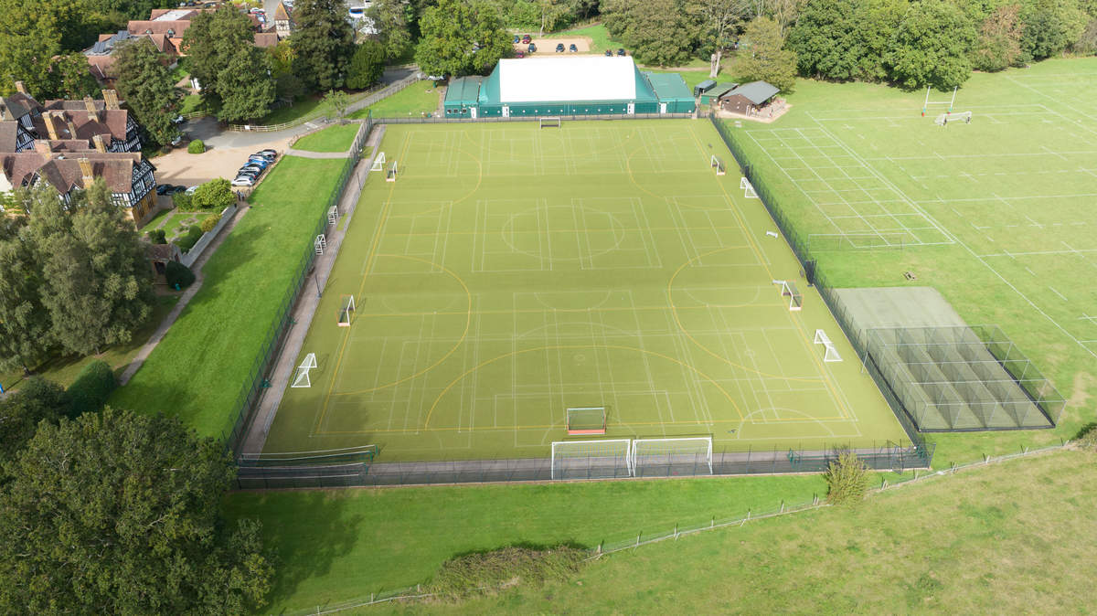 Artificial Pitches (2G/3G) for hire in Buckingham - SchoolHire