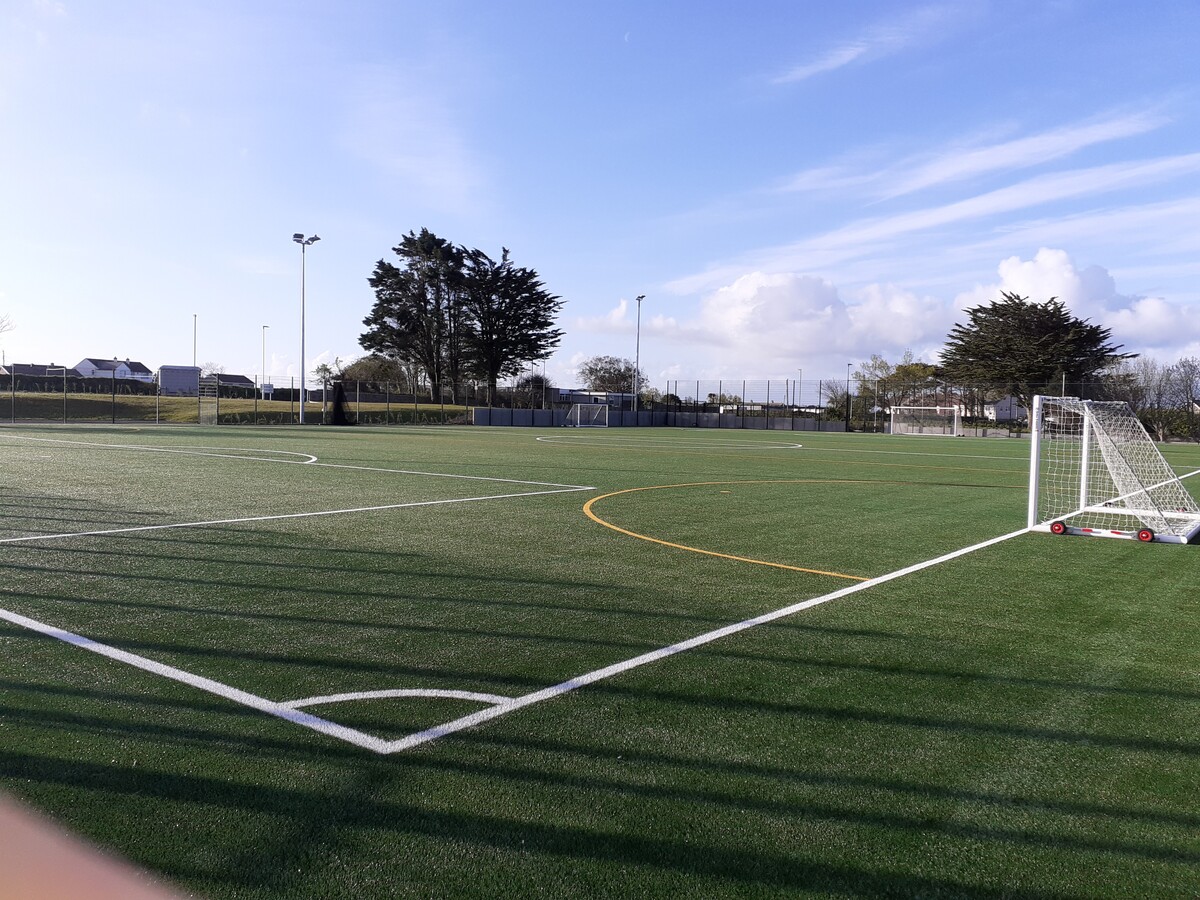 Artificial Pitches (2G/3G) for hire in Helston - SchoolHire