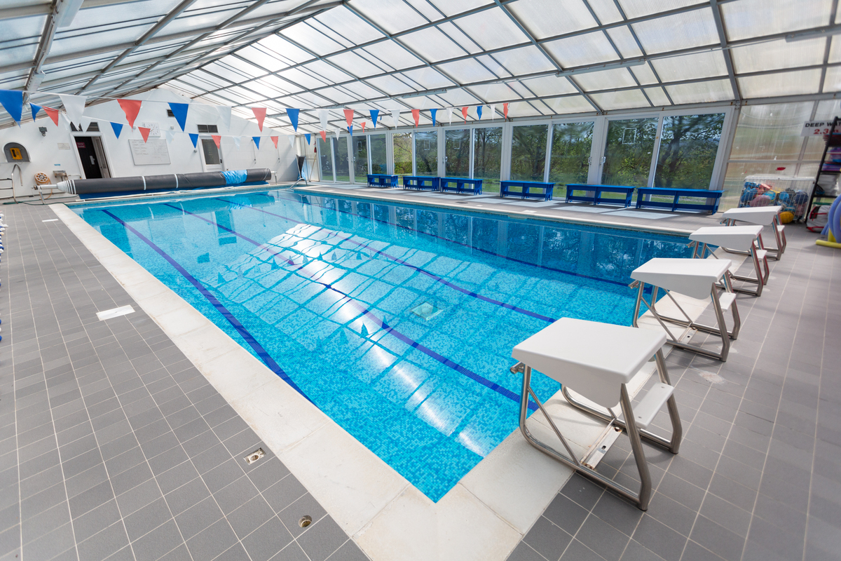 Swimming Pool for hire in Oxted - SchoolHire