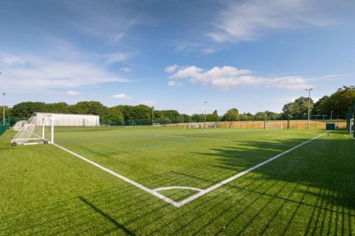 Artificial Pitches (2G/3G) for hire in Maidstone - SchoolHire