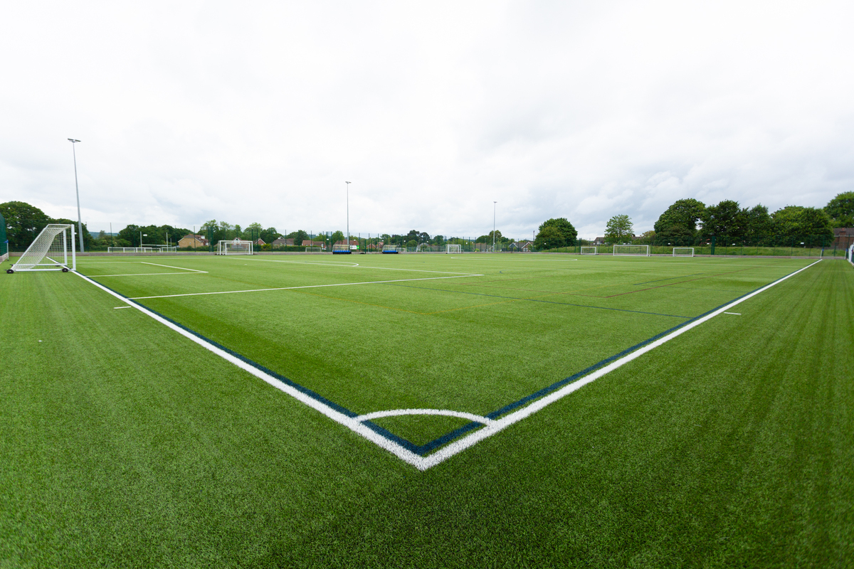 Artificial Pitches (2G/3G) for hire in Reading - SchoolHire