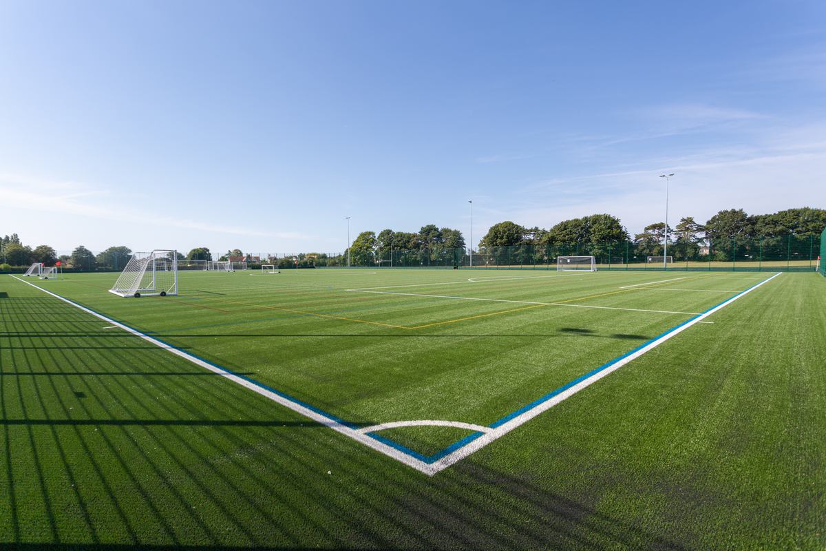 Artificial Pitches (2G/3G) for hire in Essex - SchoolHire