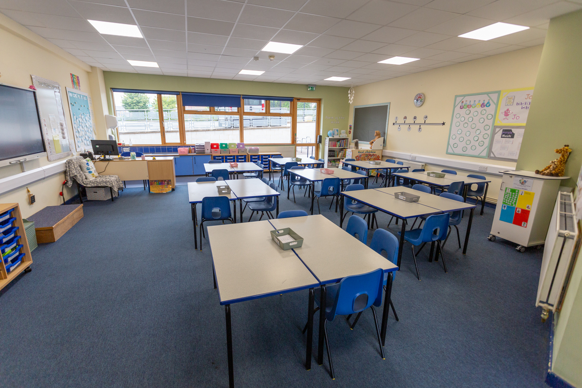Classroom for hire in Milton Keynes - SchoolHire