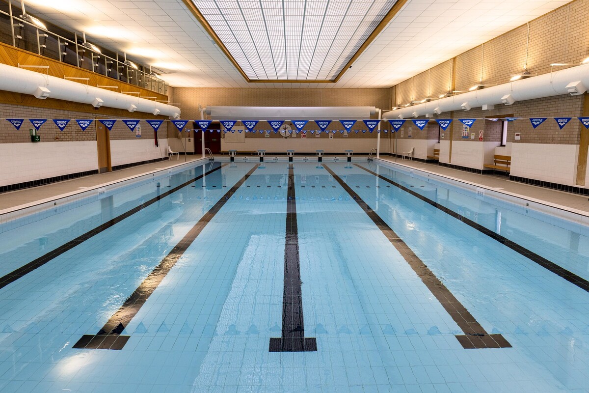 Swimming Pool for hire in Northampton - SchoolHire