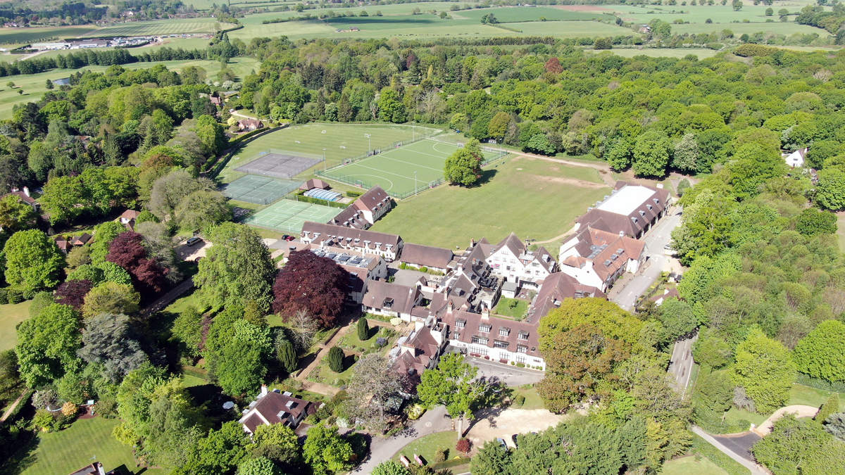 Swimming Pool for hire in Godalming - SchoolHire