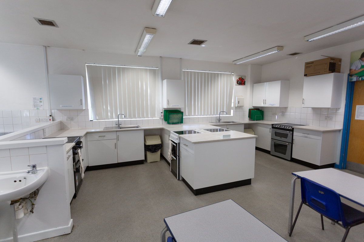 Cooking Room for hire in Hounslow - SchoolHire