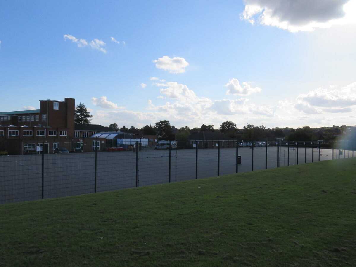 Tennis Court for hire in Burton on Trent - SchoolHire