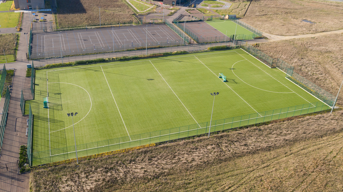 Artificial Pitches (2G/3G) for hire in Cambridge - SchoolHire