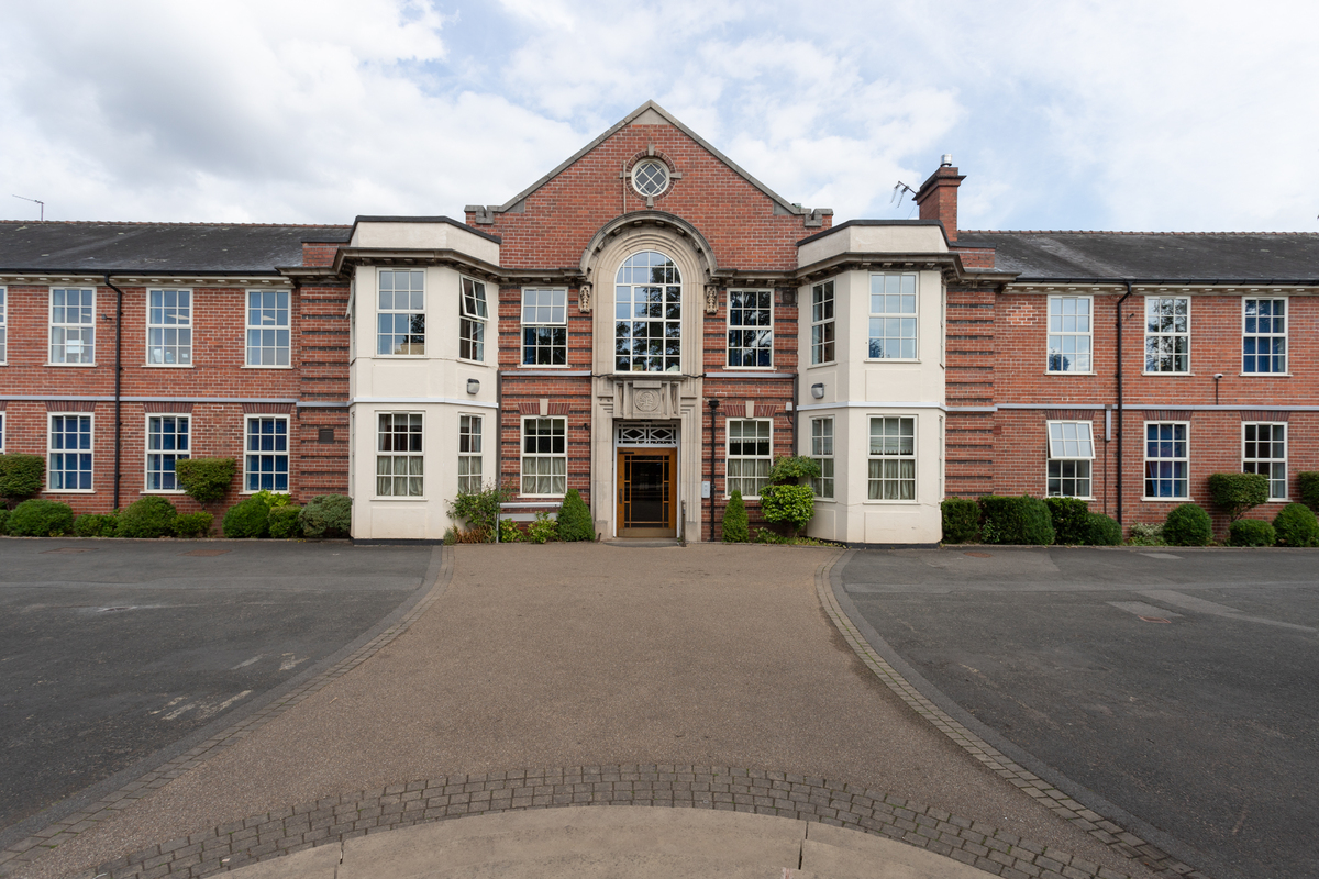 Hire facilities at Redhill School - SchoolHire