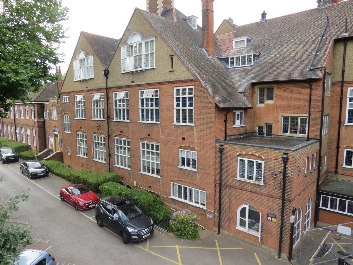 Hire facilities at Roding Valley High School - SchoolHire