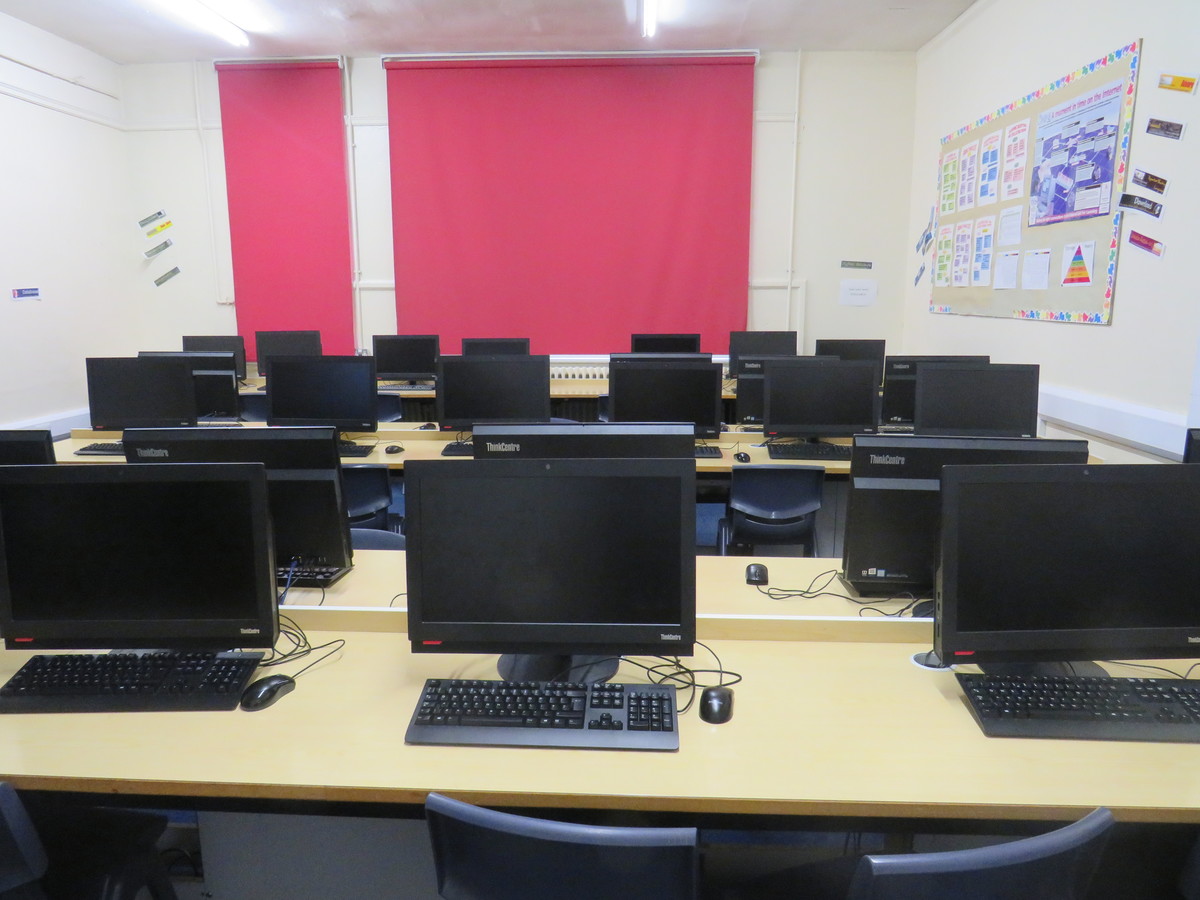ICT Suite for hire in Romford - SchoolHire