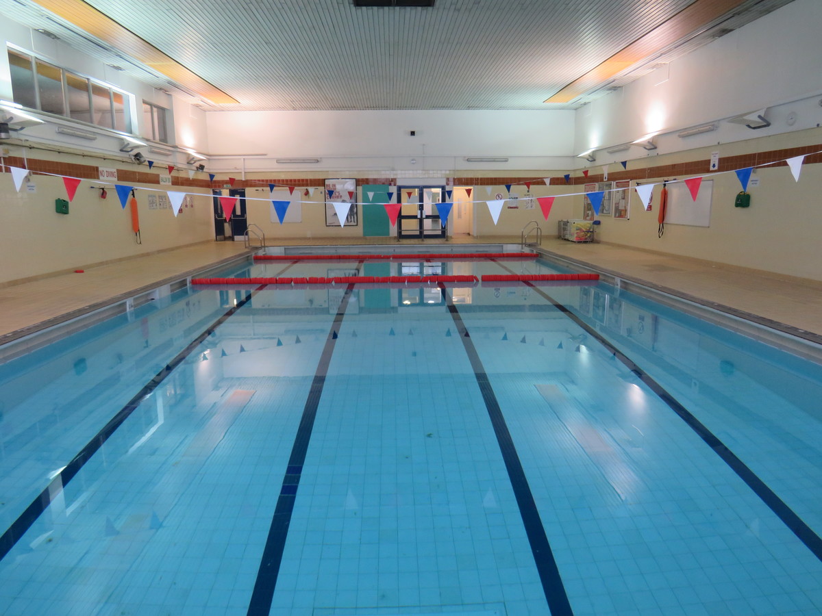 Swimming Pool for hire in London - Haringey - SchoolHire