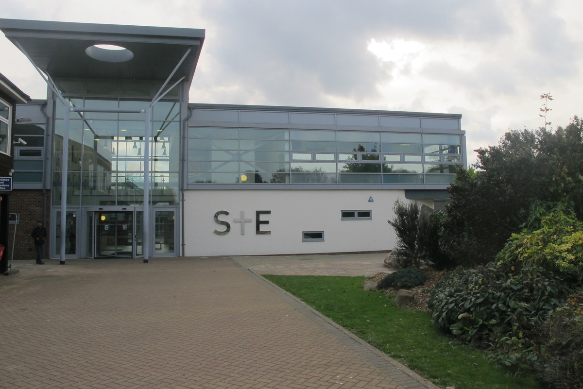 Hire facilities at Slough & Eton College - SchoolHire